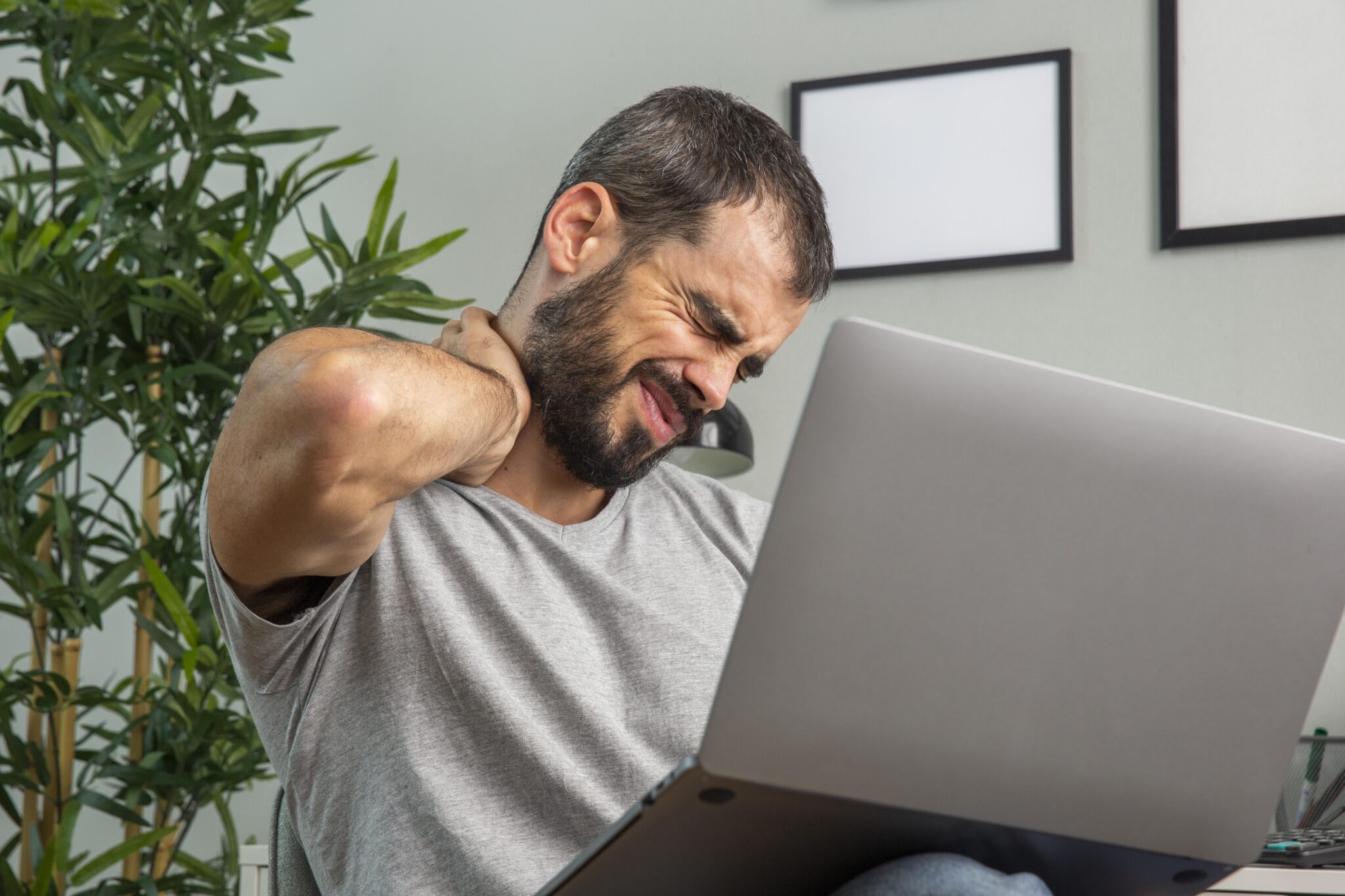 10 Secrets to Better Posture and Reduced Back Pain - Rodgers Stein ...